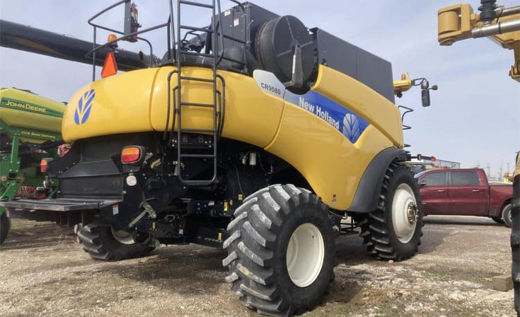 2010 New Holland CR9080 Combines Class 8 for Sale | Tractor Zoom