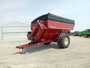 SOLD - 2010 Parker 1048 Stock No. Z106666 Harvesting with 1,000 Bu ...
