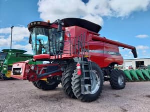 SOLD - 2011 Case IH 8120 Lot No. 163 Combines with 2,709 Hrs | Tractor Zoom