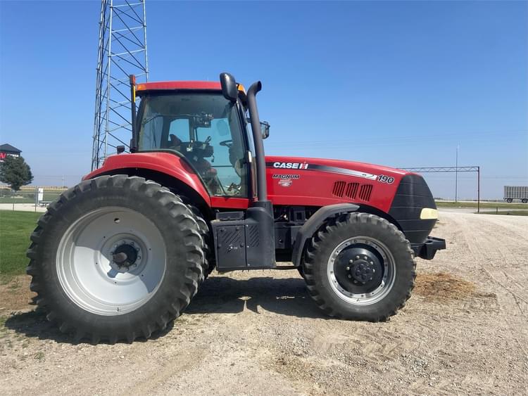 2011 Case IH Magnum 190 Tractors 175 to 299 HP for Sale | Tractor Zoom
