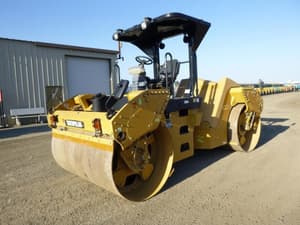 SOLD - 2011 Caterpillar CB64 Lot No. 2700 Construction with 3,139 Hrs ...