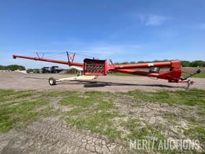 SOLD - 2011 Farm King 1370 Lot No. 182 Harvesting with --- Ft | Tractor ...