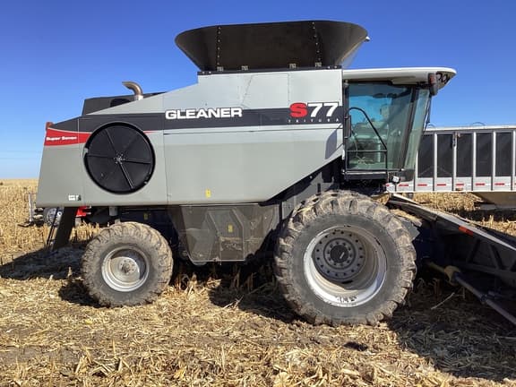 2011 Gleaner S77 Combines Class 7 for Sale | Tractor Zoom