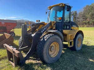 SOLD - 2011 JD 344 wheel loader Construction with 9,418 Hrs | Tractor Zoom