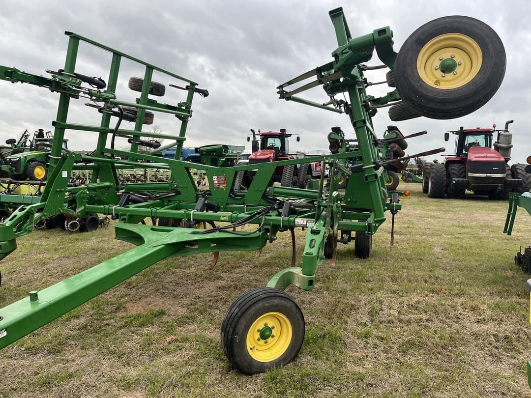 2011 John Deere 2410 Lot No. 20 Tillage For Sale with 31 ft | Tractor Zoom