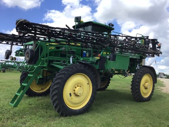 Tractor Zoom - 2011 John Deere 4730