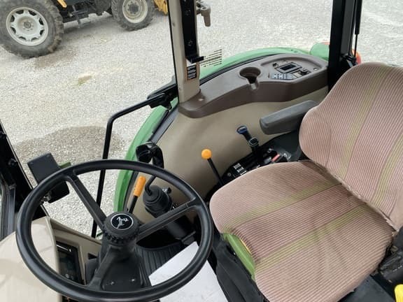 2011 John Deere 6115D Tractors 100 to 174 HP for Sale | Tractor Zoom