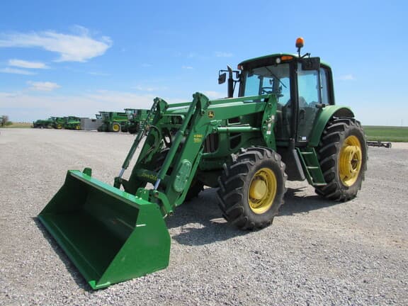 2011 John Deere 7230 Tractors 100 to 174 HP for Sale | Tractor Zoom
