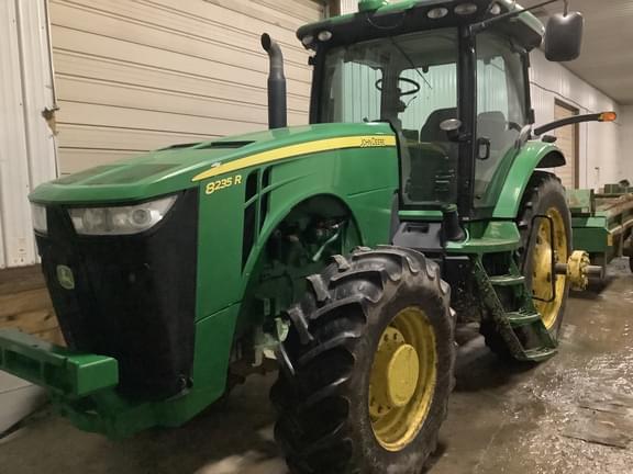 2011 John Deere 8235R Tractors 175 to 299 HP for Sale | Tractor Zoom
