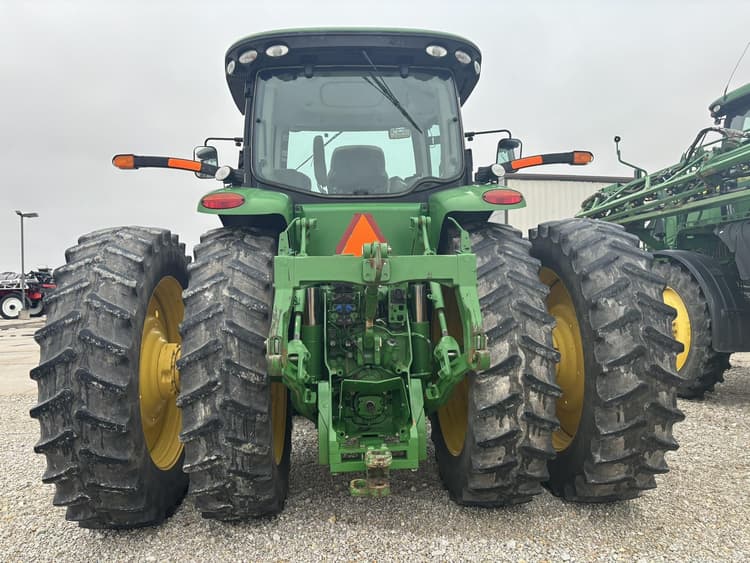 2011 John Deere 8260R Tractors 175 to 299 HP for Sale | Tractor Zoom