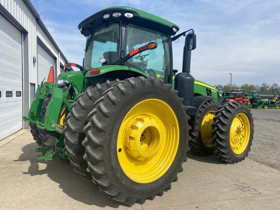 2011 John Deere 8285R Tractors 175 to 299 HP for Sale | Tractor Zoom