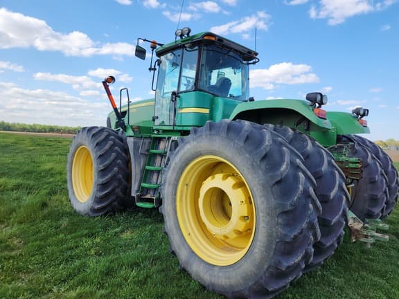 2011 John Deere 9330 Tractors 300 to 424 HP for Sale | Tractor Zoom