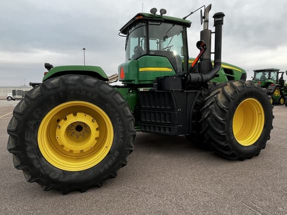 2011 John Deere 9330 Tractors 300 to 424 HP for Sale | Tractor Zoom