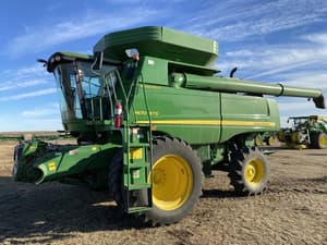 SOLD - 2011 John Deere 9670 STS Stock No. 460567 Combines with 2,916 ...