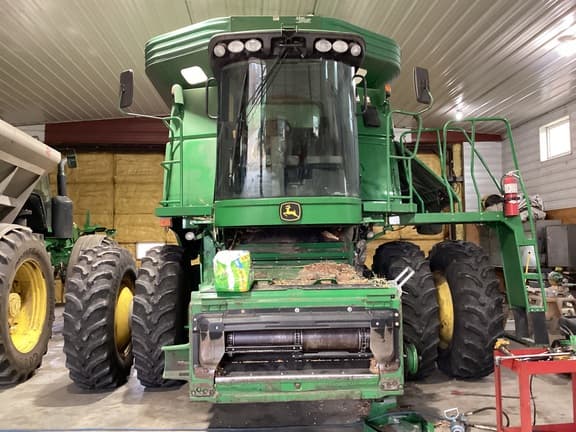 2011 John Deere 9670 STS Combines Class 6 for Sale | Tractor Zoom