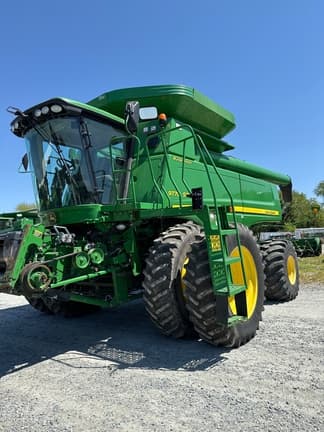 2011 John Deere 9770 STS Combines Class 7 for Sale | Tractor Zoom