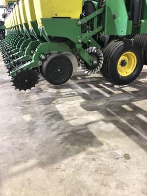 SOLD - 2011 John Deere DB66 Stock No. 36195 Planting with 36 Rows ...