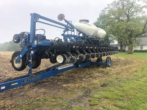SOLD - 2011 Kinze 3600 Stock No. 369843 Planting with 31 Rows | Tractor ...