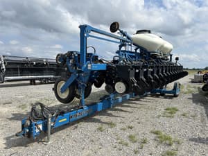 SOLD - 2011 Kinze 3600ASD Stock No. R18533 Planting with 31 Rows ...