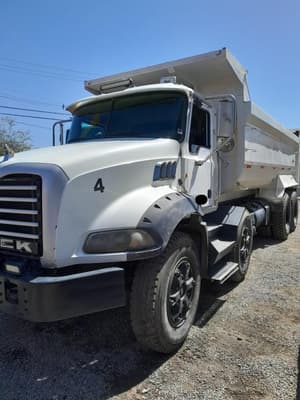 SOLD - 2011 Mack GU813 Lot No. 498006 Other Equipment with --- mi ...