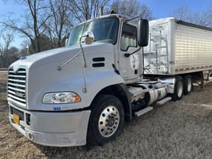 SOLD - 2011 Mack CXU613 Lot No. 160012 Other Equipment with 835,859 mi ...