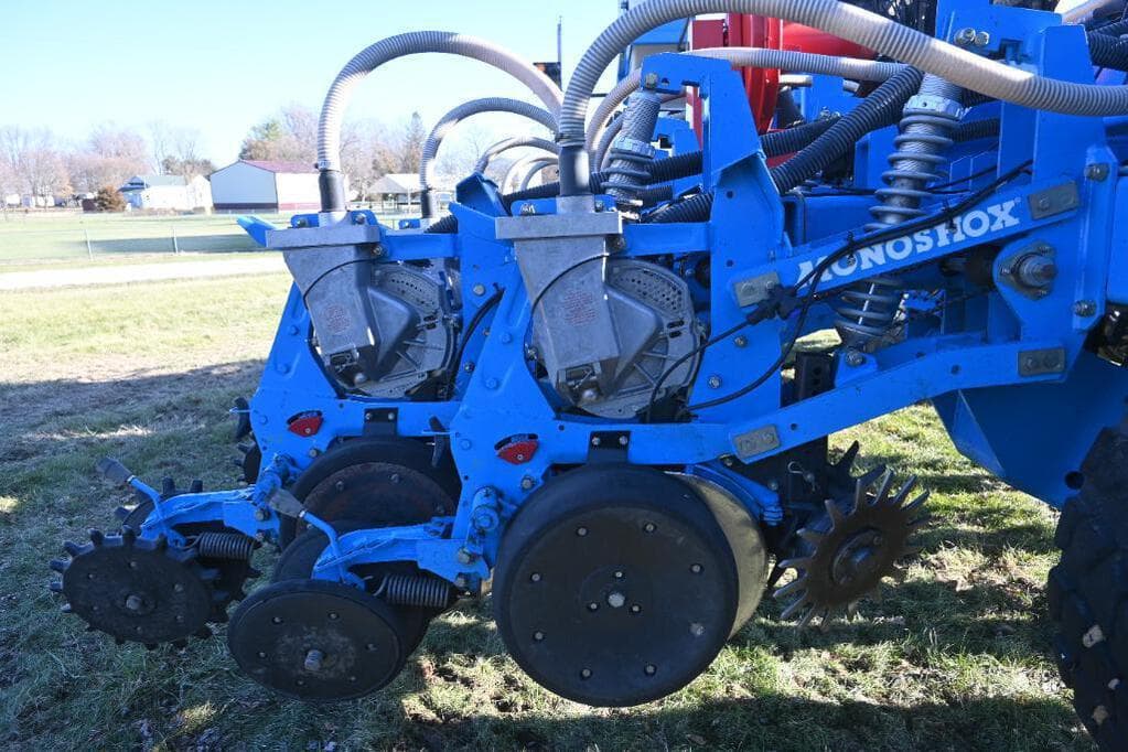 Tractor Zoom - 2011 Monosem NG Plus-4