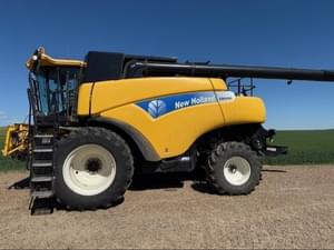 SOLD - 2011 New Holland CR9080 Stock No. 246506989 Combines with 3,019 ...