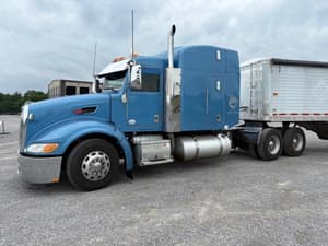 SOLD - 2011 Peterbilt 386 Lot No. 29718 Other Equipment with 929,871 mi ...