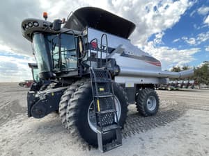 SOLD - 2012 Gleaner S67 Stock No. 1892 Combines with --- Hrs | Tractor Zoom