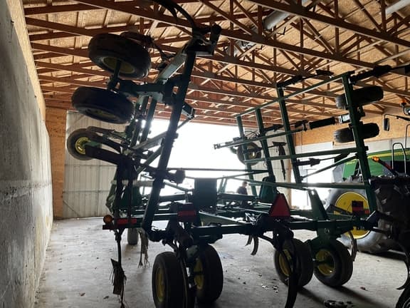 2012 John Deere 2410 Tillage Chisel Plows for Sale | Tractor Zoom