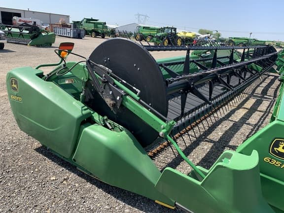 2012 John Deere 640FD Harvesting Headers - Platform for Sale | Tractor Zoom