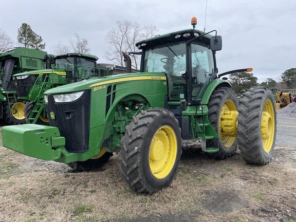 2012 John Deere 8235R Tractors 175 to 299 HP for Sale | Tractor Zoom