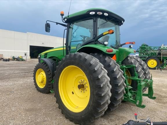 2012 John Deere 8260R Tractors 175 to 299 HP for Sale | Tractor Zoom