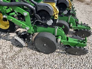 SOLD - 2012 John Deere DB60 Stock No. 460646 Planting with 36 Rows ...