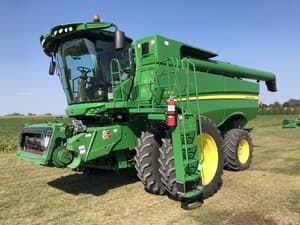 SOLD - 2012 John Deere S670 Stock No. 1102868 Combines with 2,490 Hrs ...