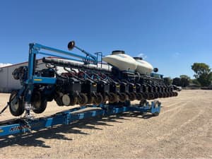SOLD - 2012 Kinze 3600 Stock No. X141500 Planting with 31 Rows ...