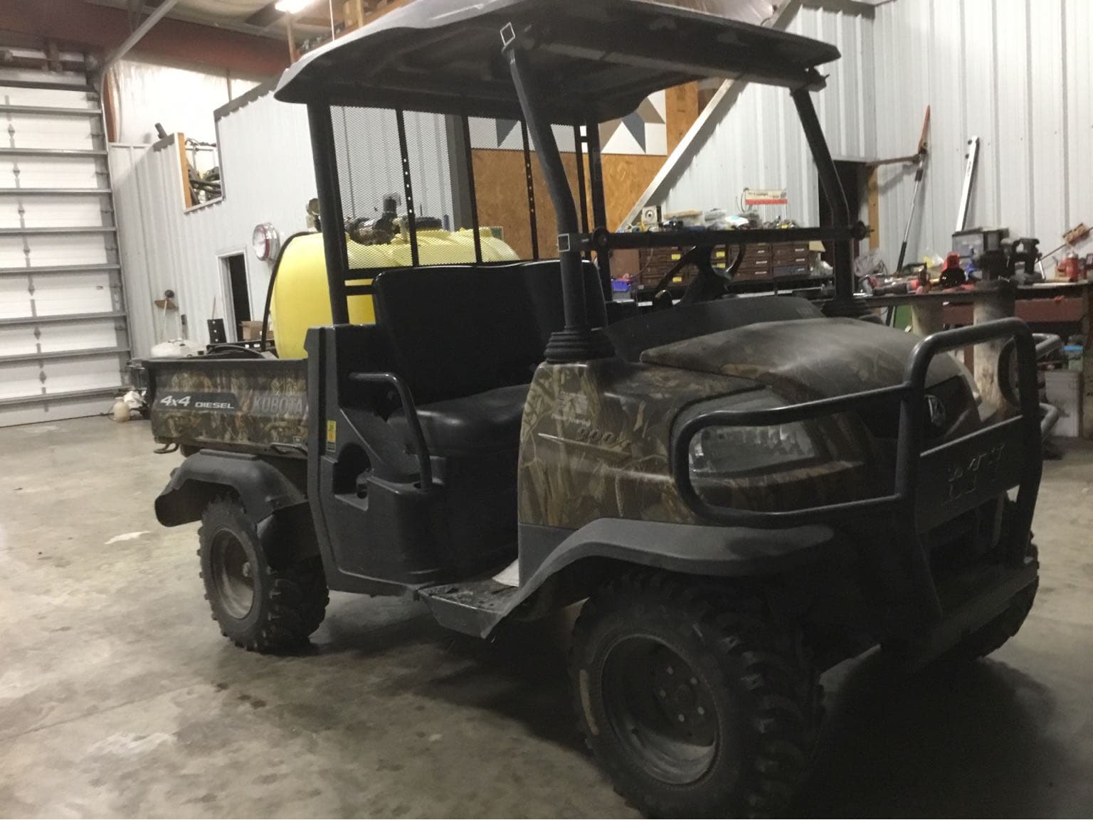 Tractor Zoom - 2012 Kubota RTV900