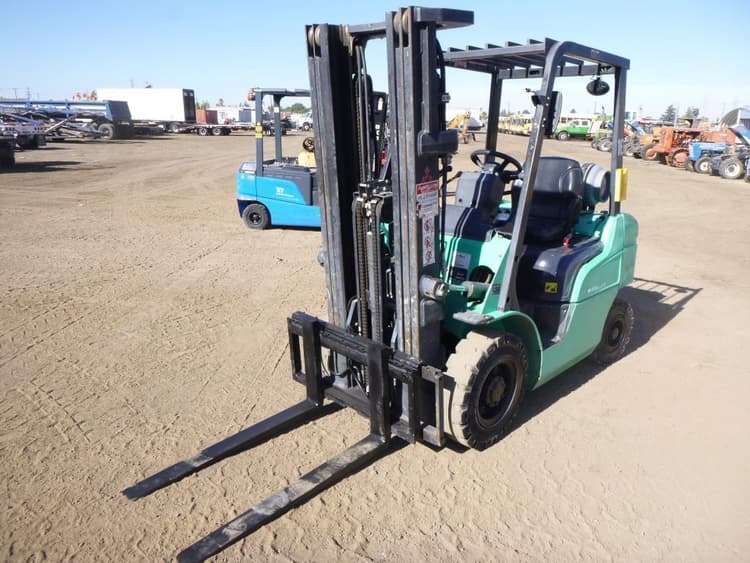 SOLD - 2012 Mitsubishi FG25N Construction Forklifts | Tractor Zoom