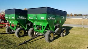 SOLD - 2013 Demco 365 Bin Wagon Harvesting | Tractor Zoom