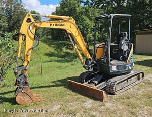 SOLD - 2013 Hyundai Robex 27z-9 Construction with 931 Hrs | Tractor Zoom
