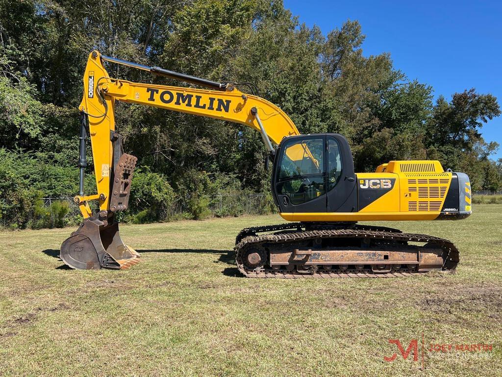 Tractor Zoom - 2013 JCB JS260