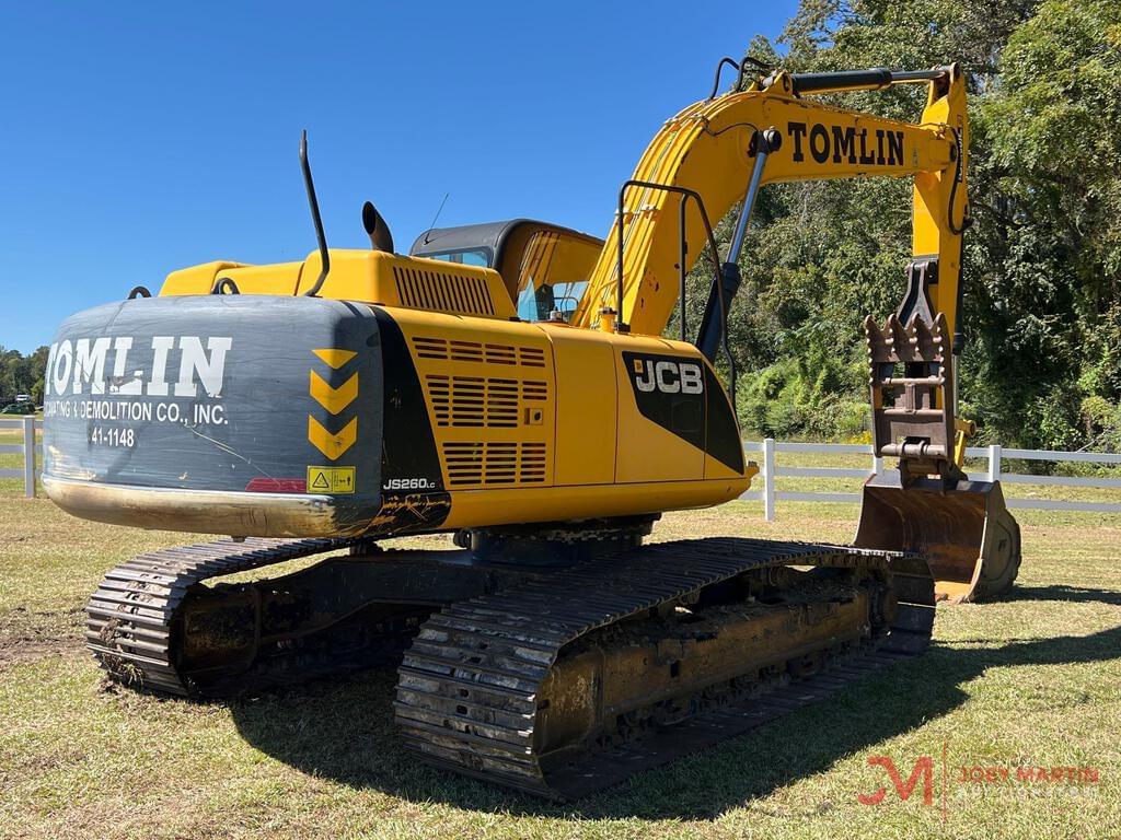 Tractor Zoom - 2013 JCB JS260