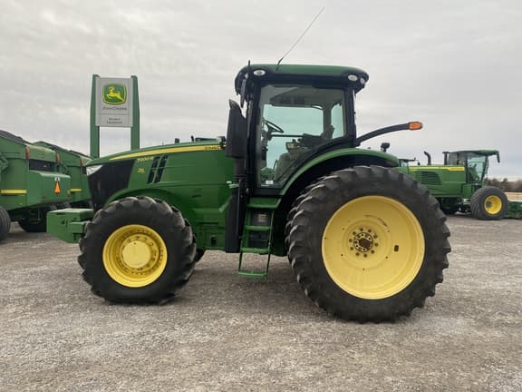 2013 John Deere 7200R Tractors 175 to 299 HP for Sale | Tractor Zoom