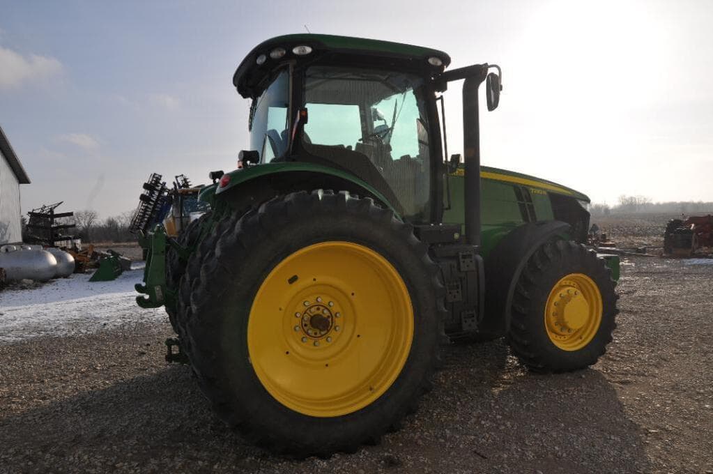 2013 John Deere 7230R Tractors 175 to 299 HP for Sale | Tractor Zoom