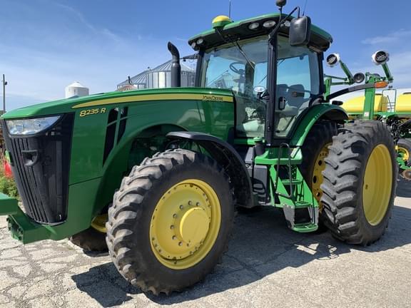 2013 John Deere 8235R Tractors 175 to 299 HP for Sale | Tractor Zoom