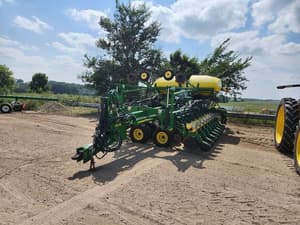 SOLD - 2013 John Deere DB44 Stock No. Z113503 Planting with 24 Rows ...