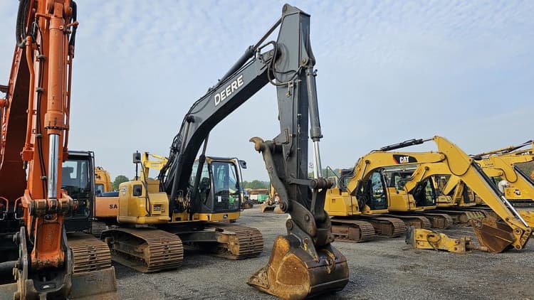 2013 John Deere 225DLC Construction Excavators for Sale | Tractor Zoom