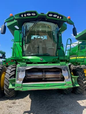 SOLD - 2013 John Deere S660 Stock No. 211744 Combines with 2,541 Hrs ...