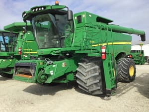 SOLD - 2013 John Deere S680 Stock No. 1270788 Combines with 2,986 Hrs ...