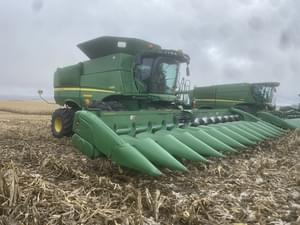 SOLD - 2013 John Deere S680 Stock No. 487355 Combines with 2,893 Hrs ...